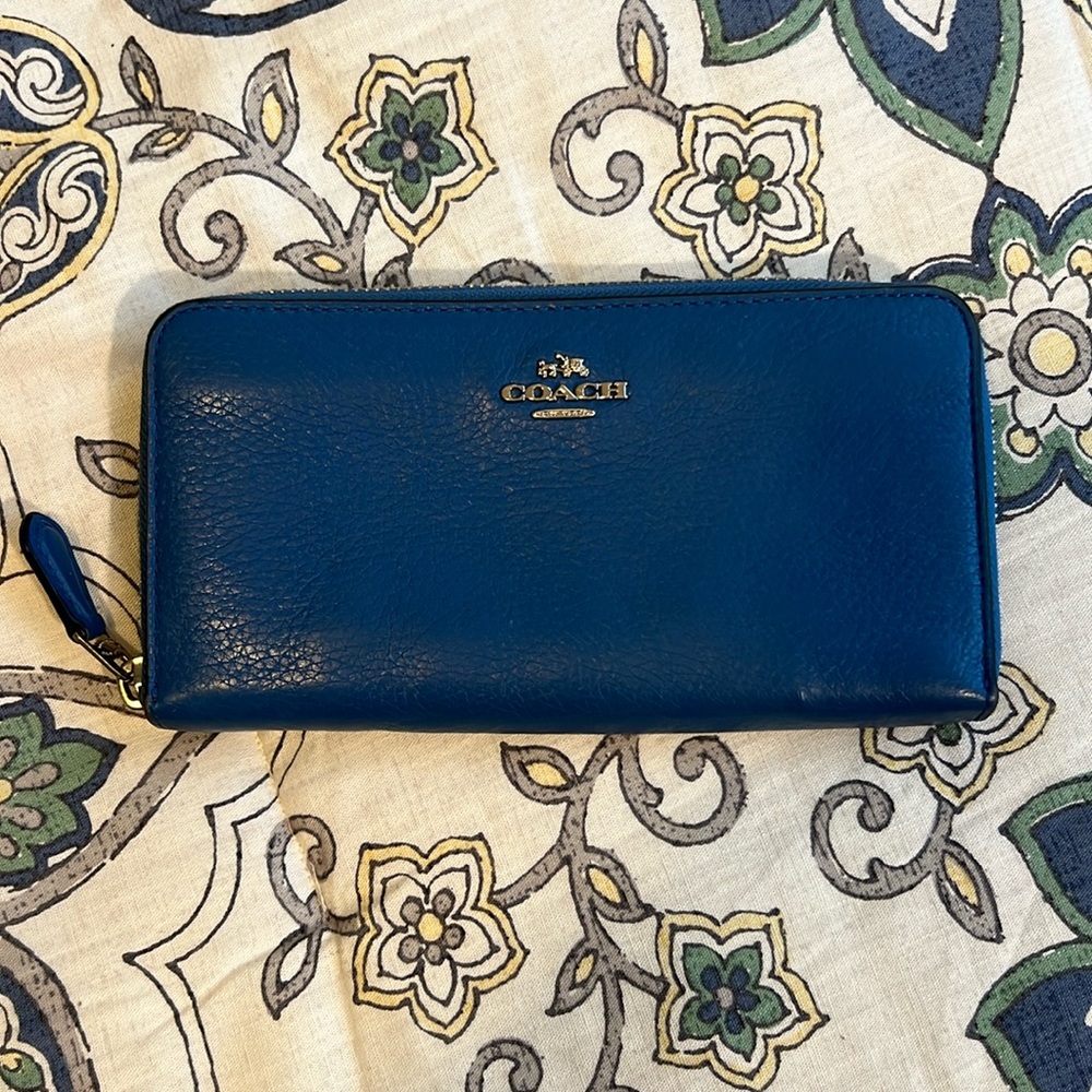 Coach Tyler Pebbled Leather Wallet - Gem